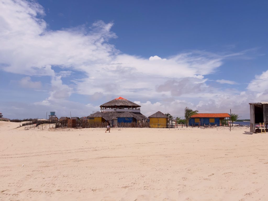 Passeio de barco até Vassouras, Caburé e Mandacaru - Blog de viagens ...